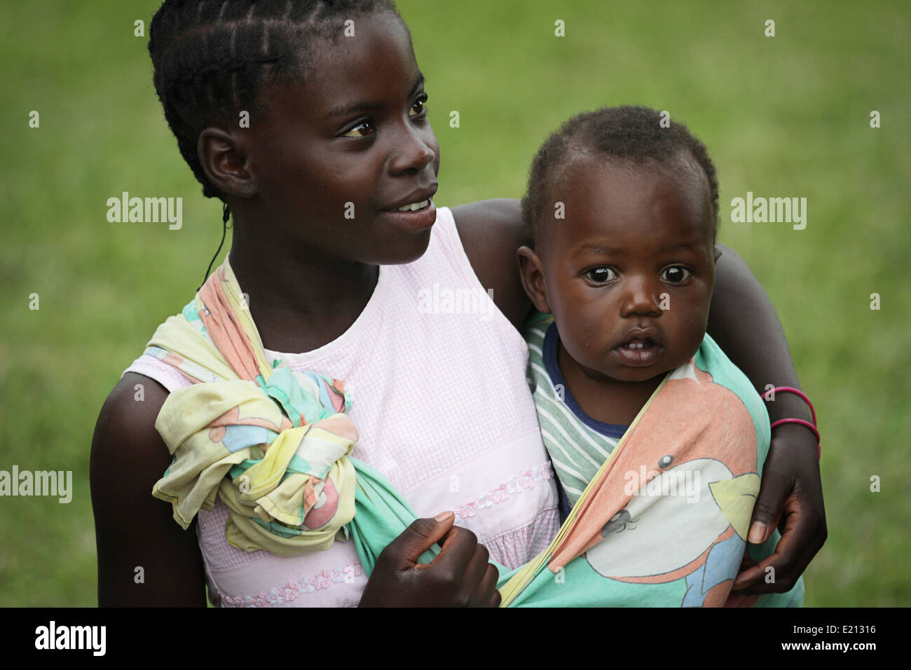 Zambian orphans. Young orphan girl and her baby brother Stock Photo - Alamy