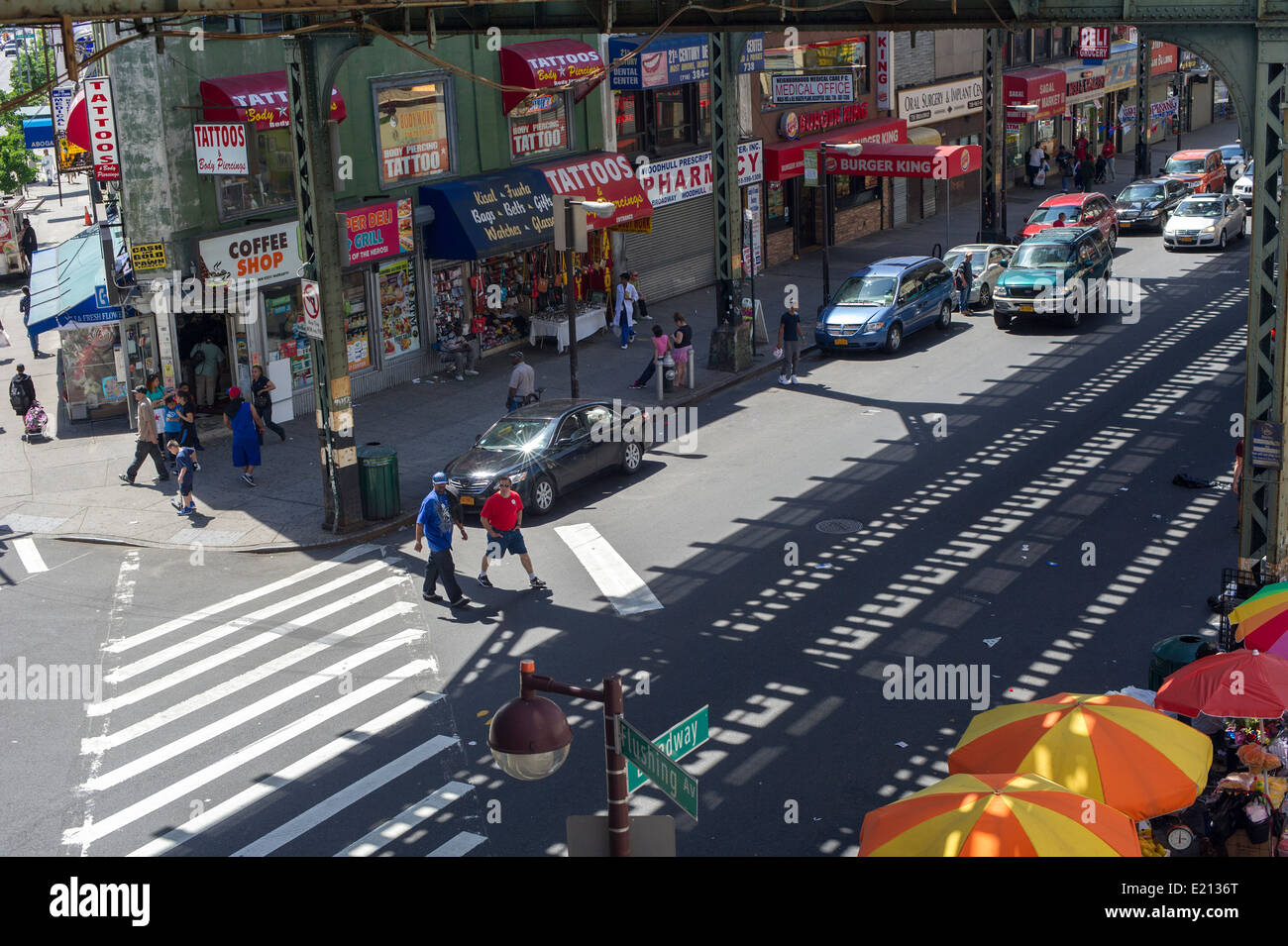 Flushing avenue hi-res stock photography and images - Alamy