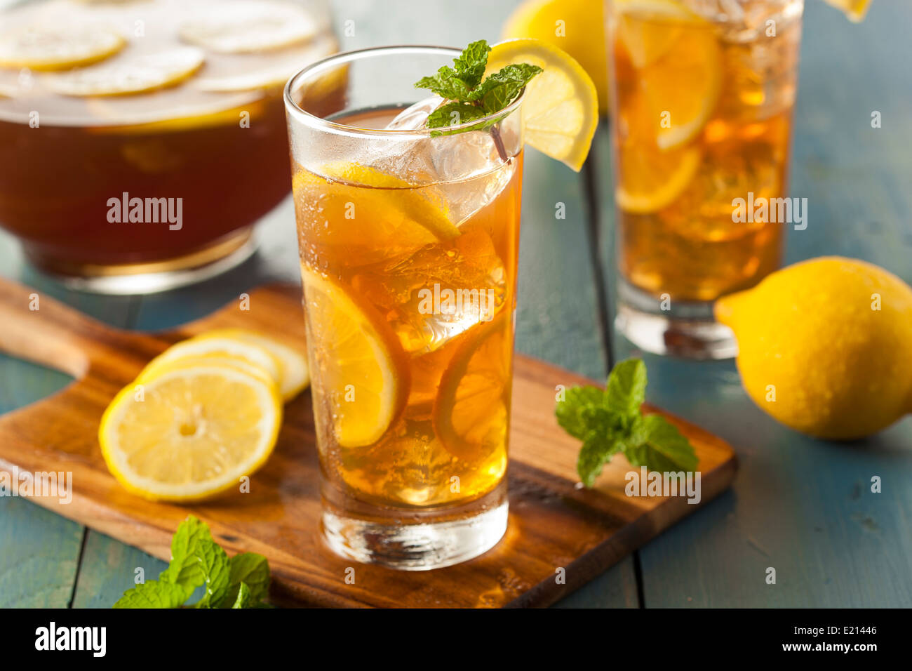 Iced tea pitcher hi-res stock photography and images - Alamy