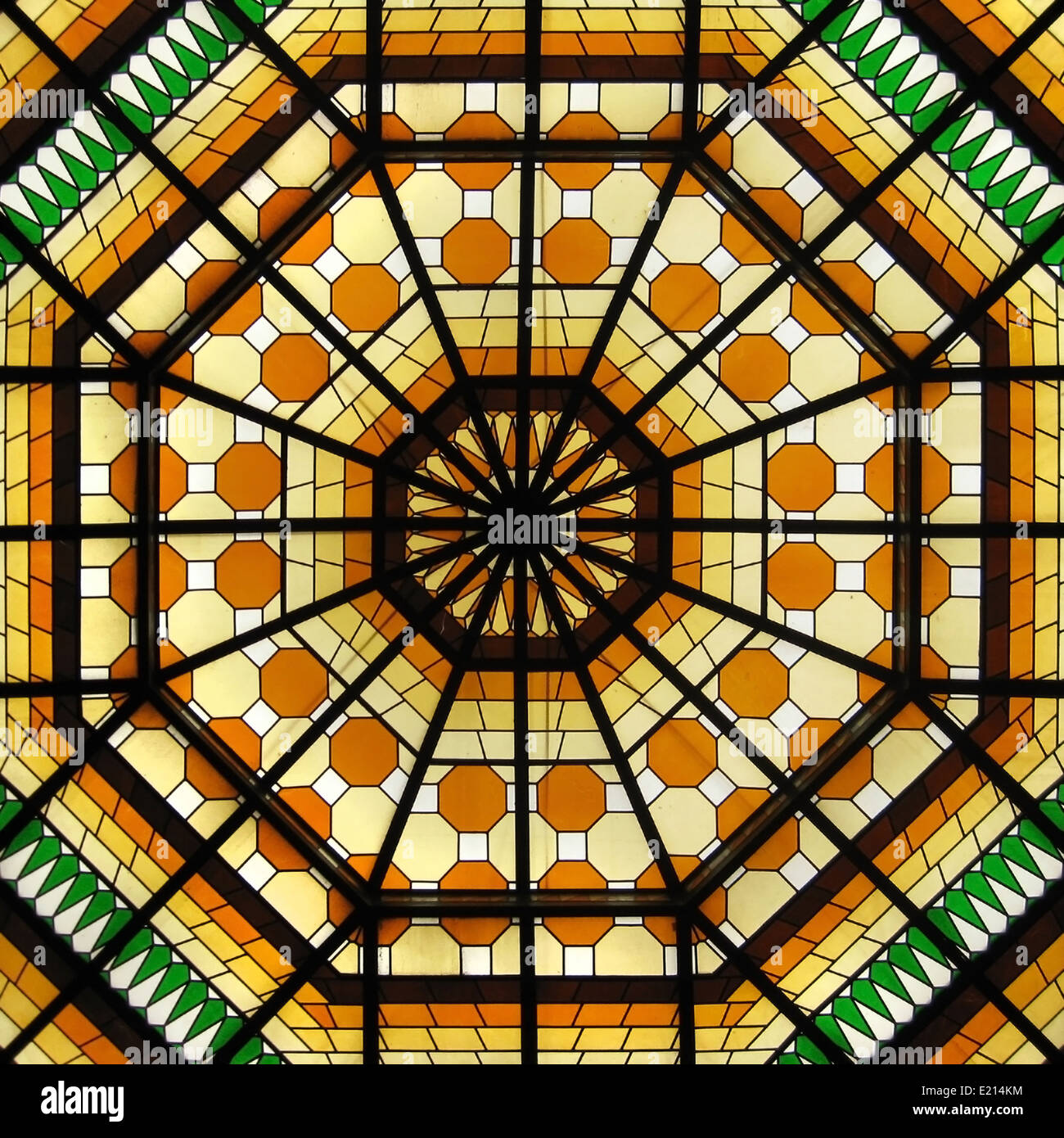 Octagon ceiling hi-res stock photography and images - Alamy