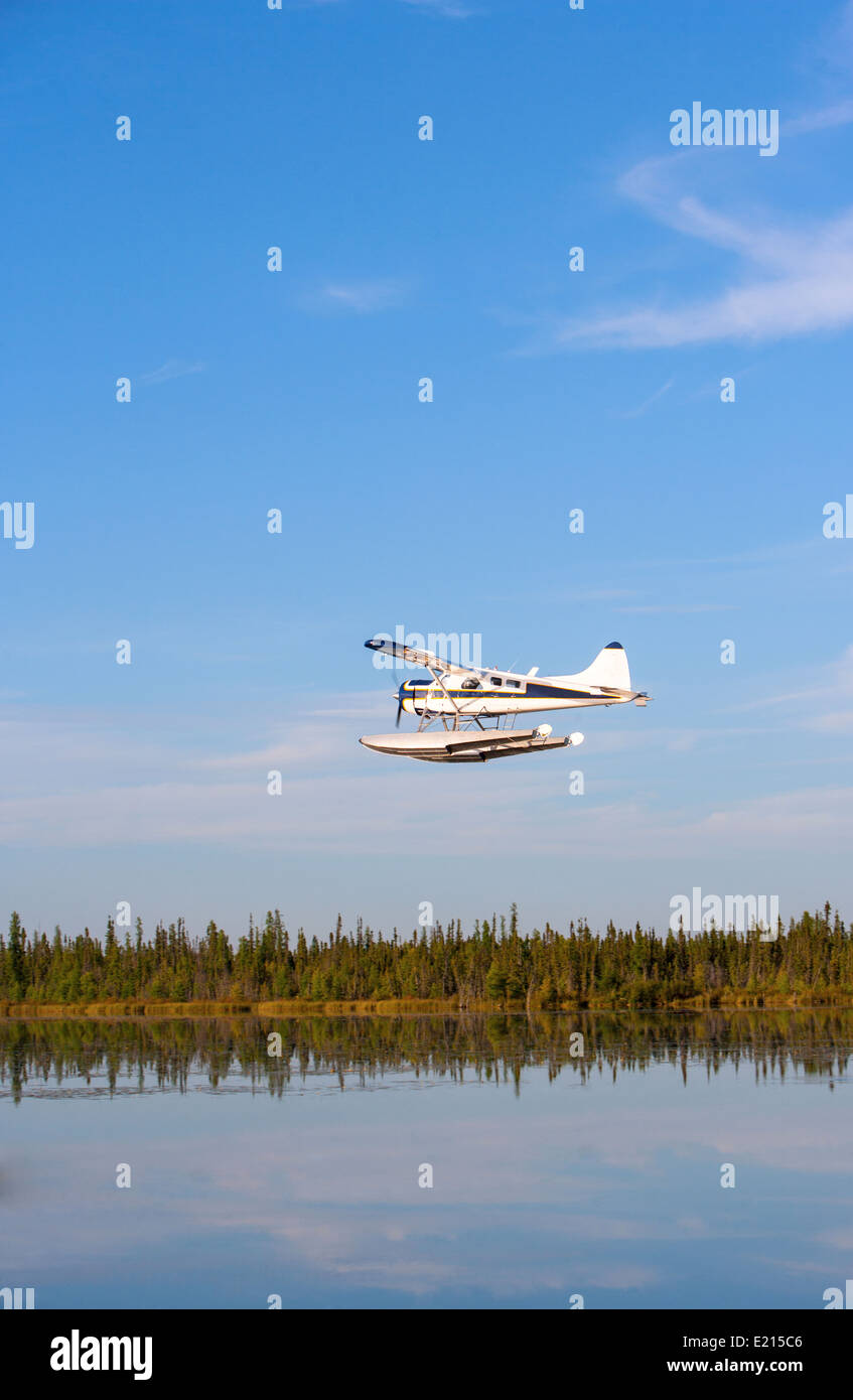 Floatplane hi-res stock photography and images - Alamy