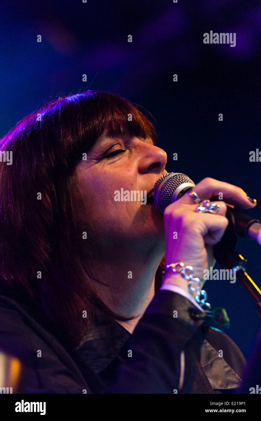 Cosey hi-res stock photography and images - Alamy