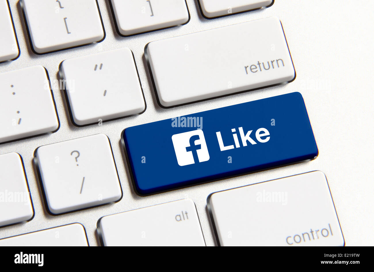 Like us on facebook sign hi-res stock photography and images - Alamy