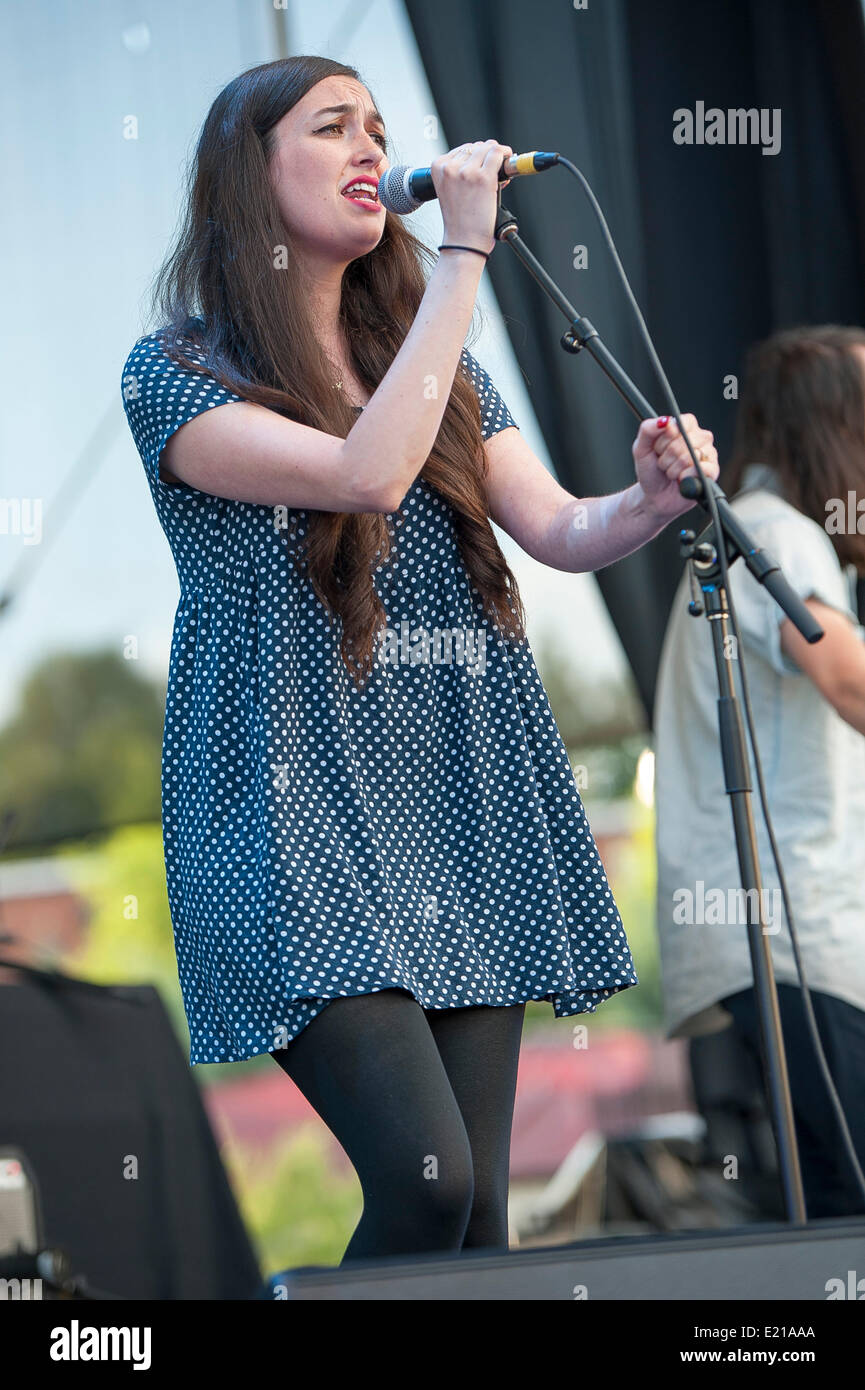 Raleigh, North Carolina, US. 12th June, 2014. USA Singer MADELINE ...