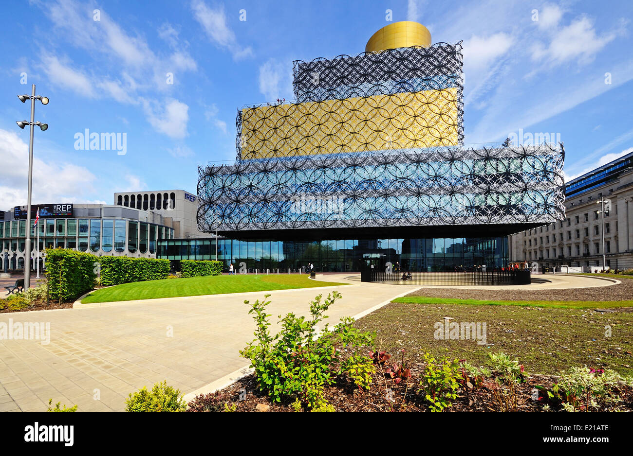 Library and centenary square hi-res stock photography and images - Alamy