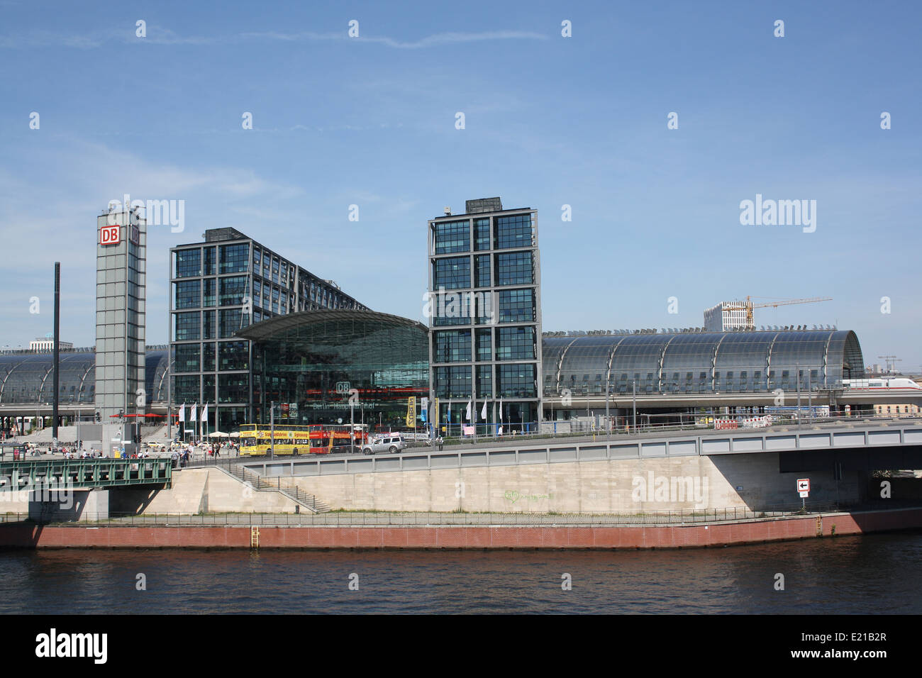 Berlin Hbf, Hauptbahnhof, Main railway station Stock Photo - Alamy