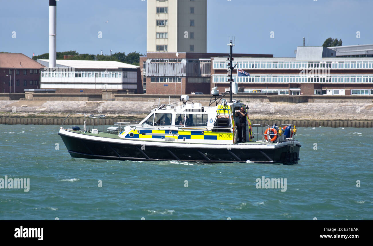 Police boat portsmouth hi-res stock photography and images - Alamy