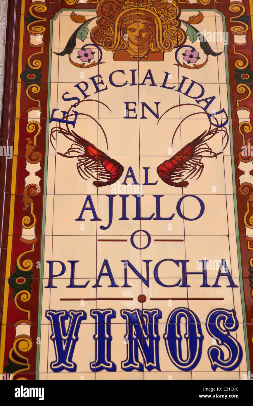 Tapas bar sign hi-res stock photography and images - Alamy