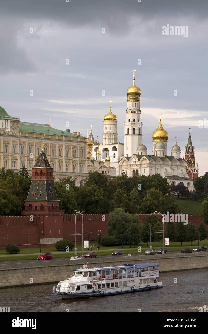Russian monuments moscow hi-res stock photography and images - Alamy