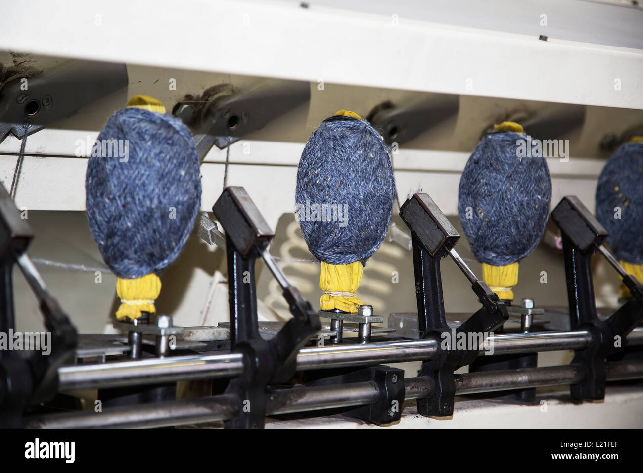 Wool Processing Stock Photos & Wool Processing Stock Images - Alamy