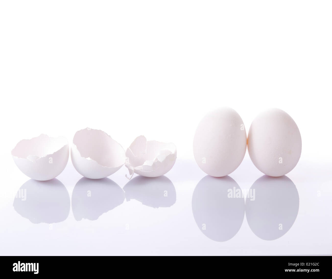 Group of eggshells and eggs Stock Photo - Alamy