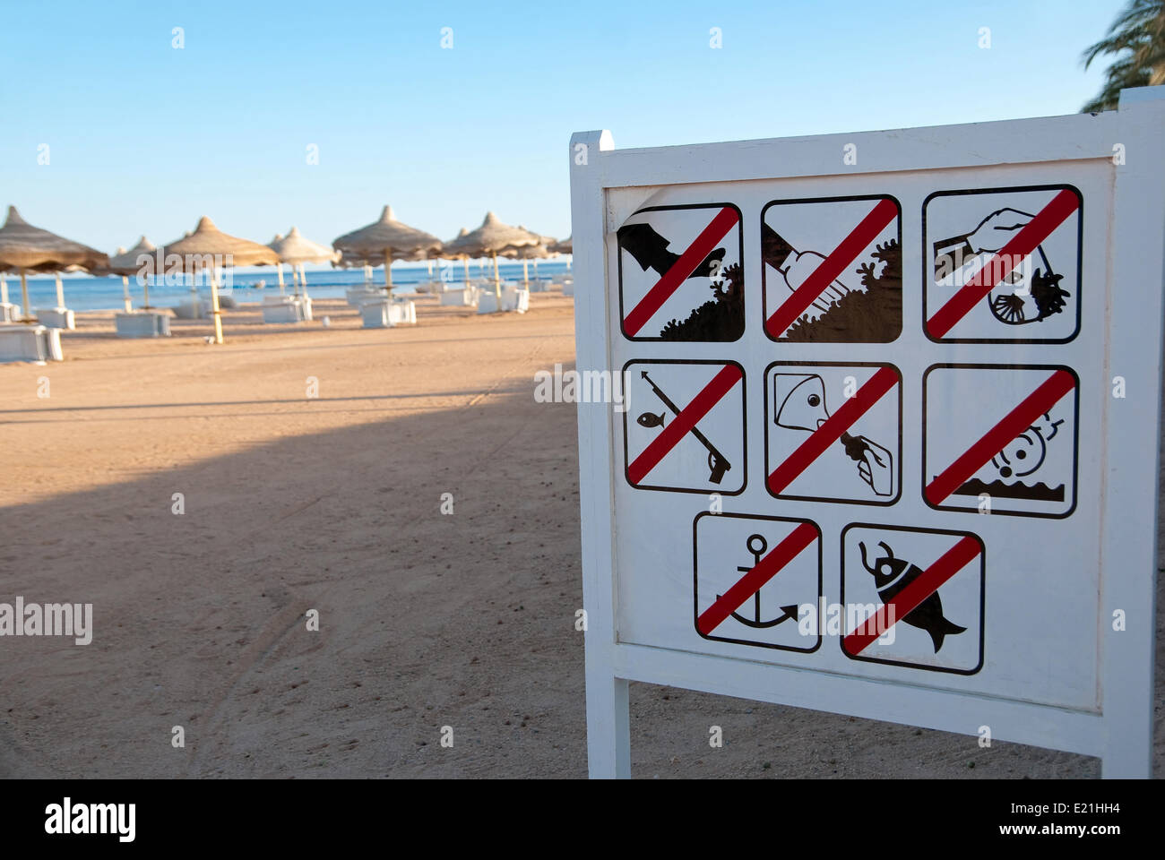 Beach lane sign hi-res stock photography and images - Alamy