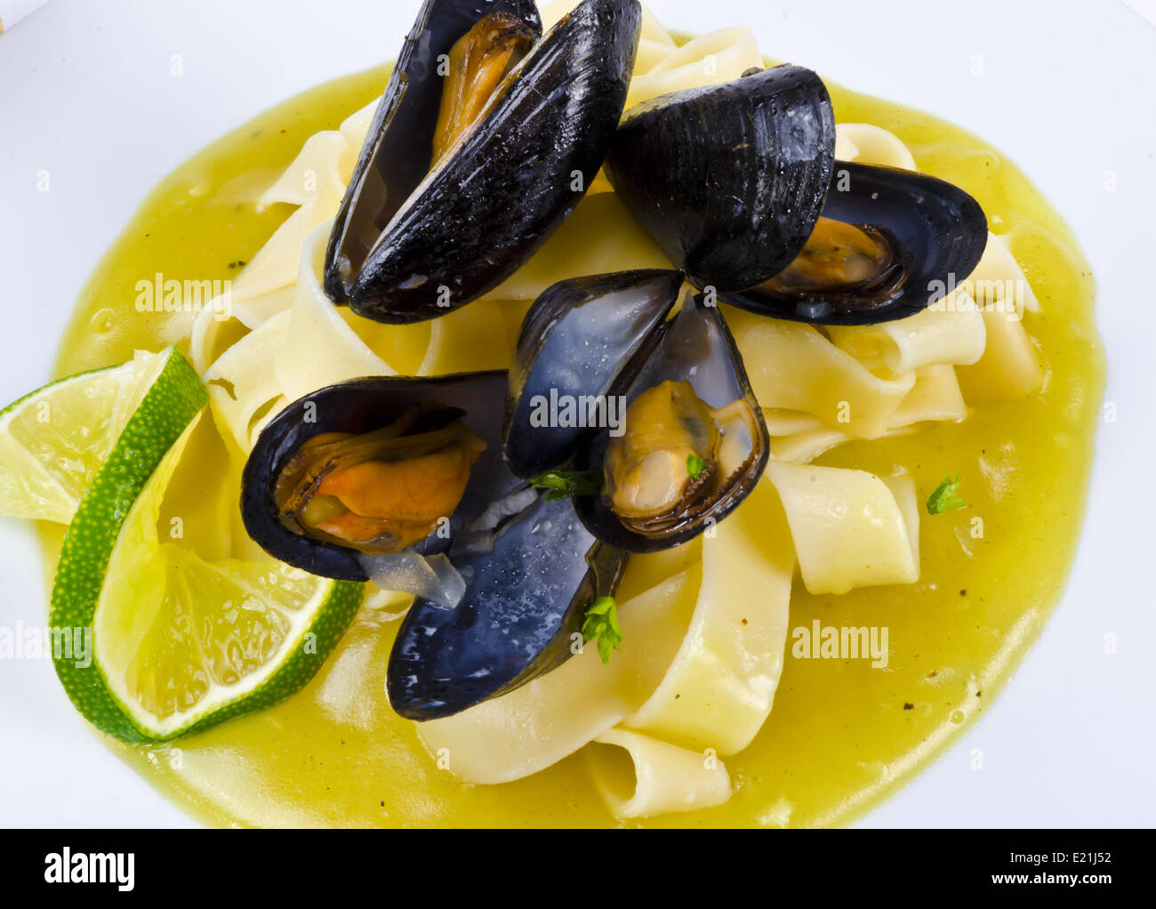 Color mussels hi-res stock photography and images - Alamy