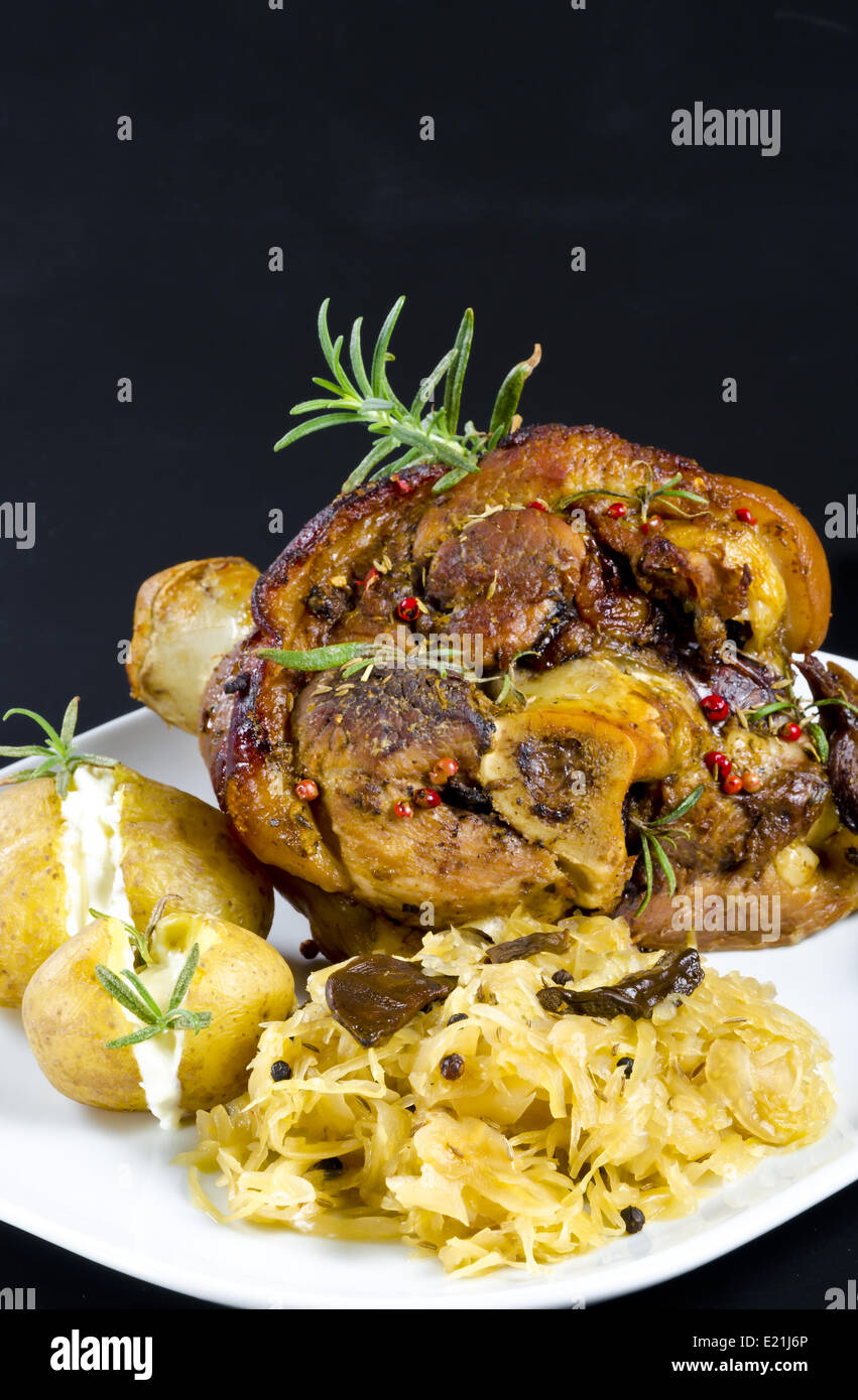 Knuckle pork hi-res stock photography and images - Alamy