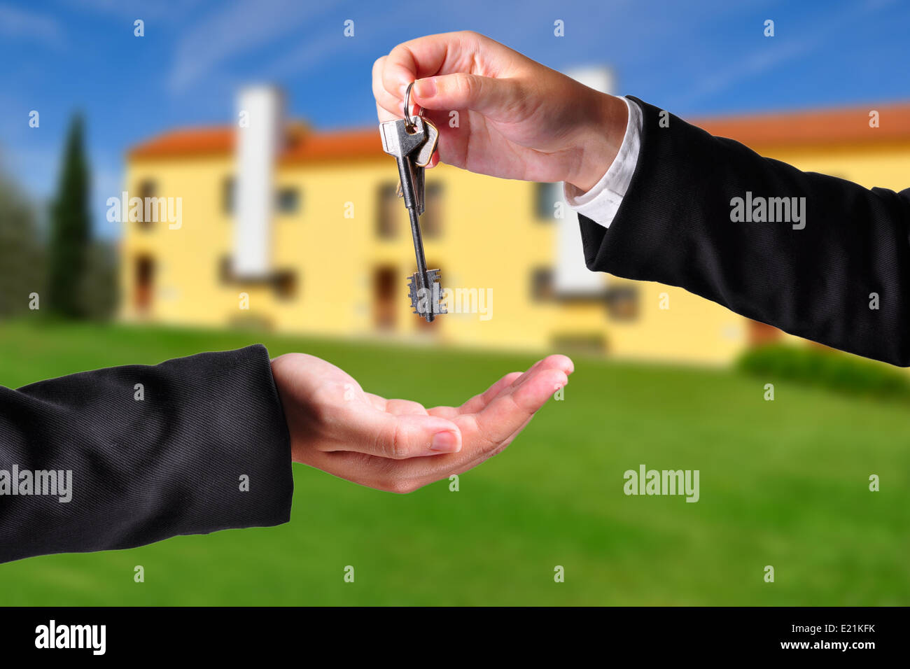 Handing over the keys Stock Photo - Alamy