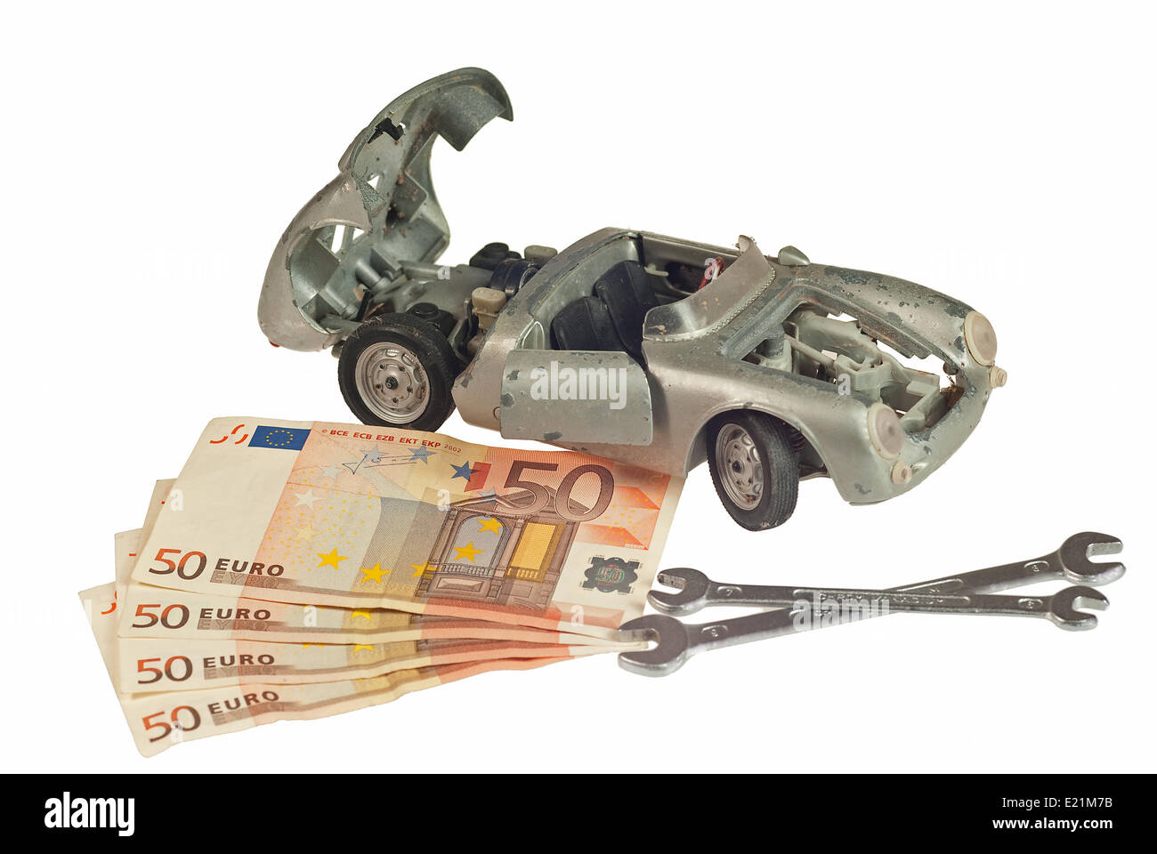 Carrepair hi-res stock photography and images - Alamy