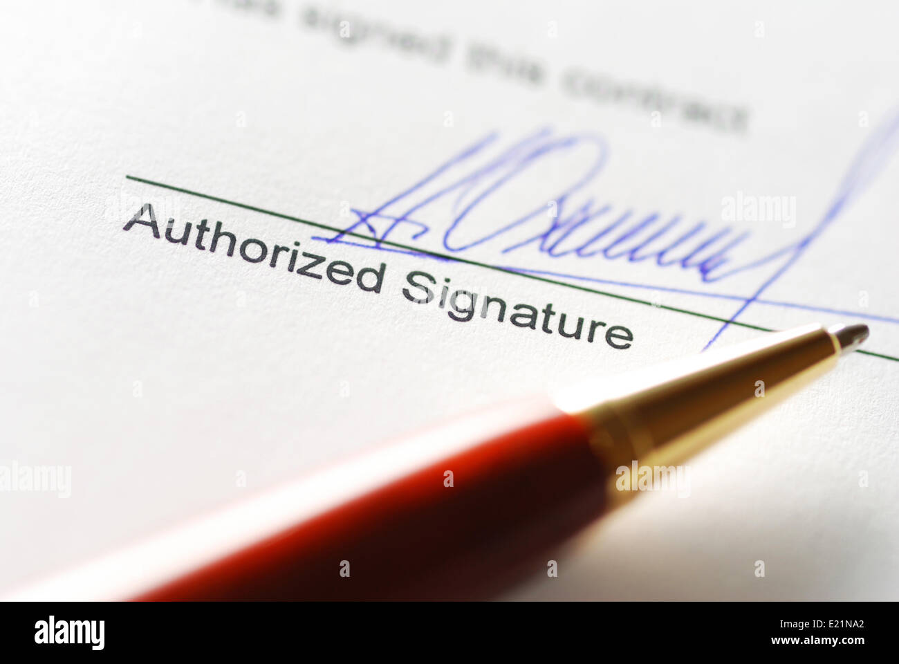 Signing a contract Stock Photo - Alamy