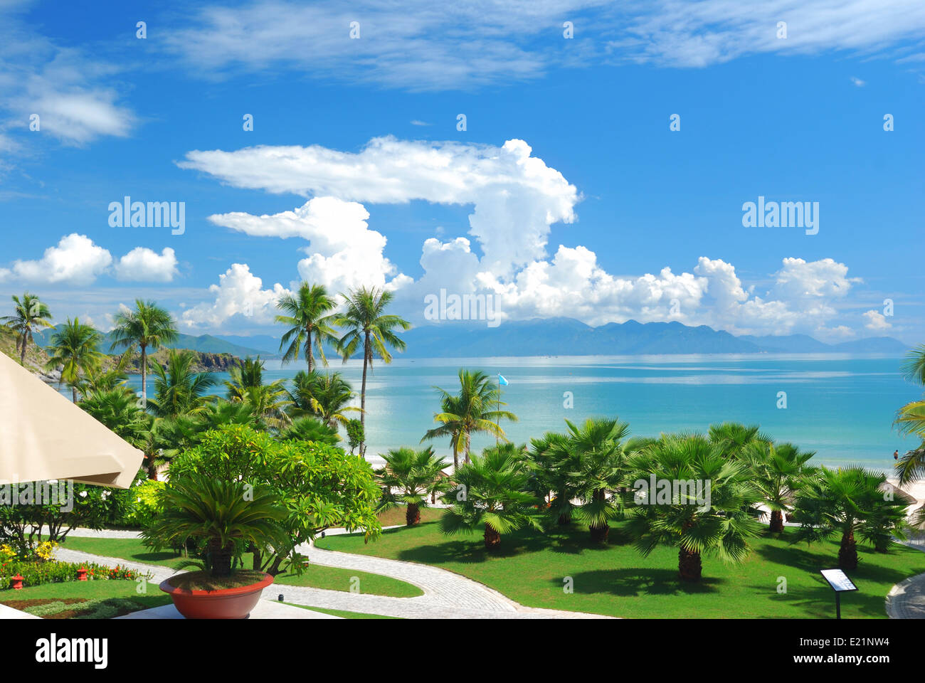 Tou scene hi-res stock photography and images - Alamy