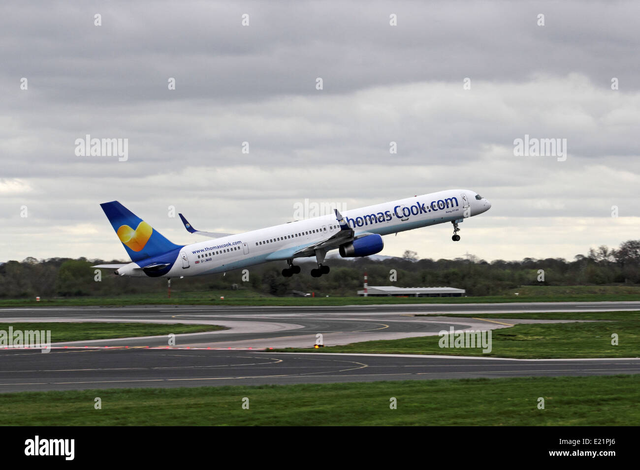 Thomas Cook Airlines Boeing 757-3CQ, G-JMAB, taking off from Manchester ...