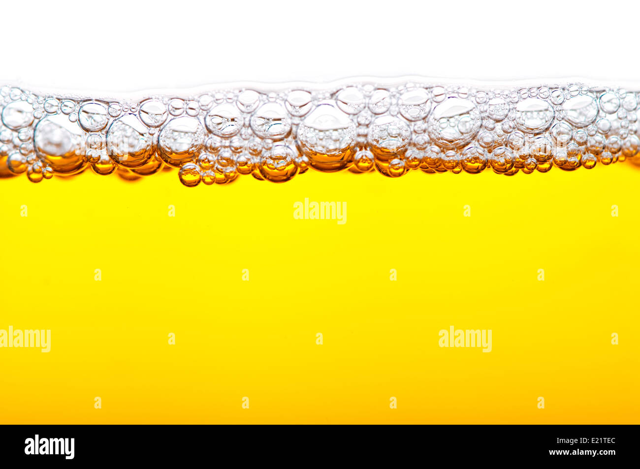 beer with foam Stock Photo - Alamy