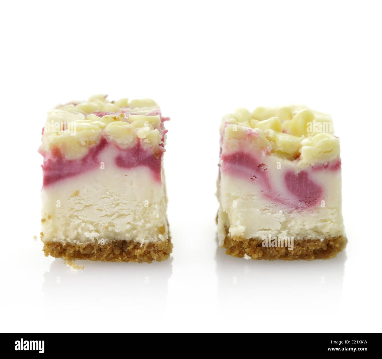 Piece cheesecake raspberry fruit Cut Out Stock Images & Pictures - Alamy