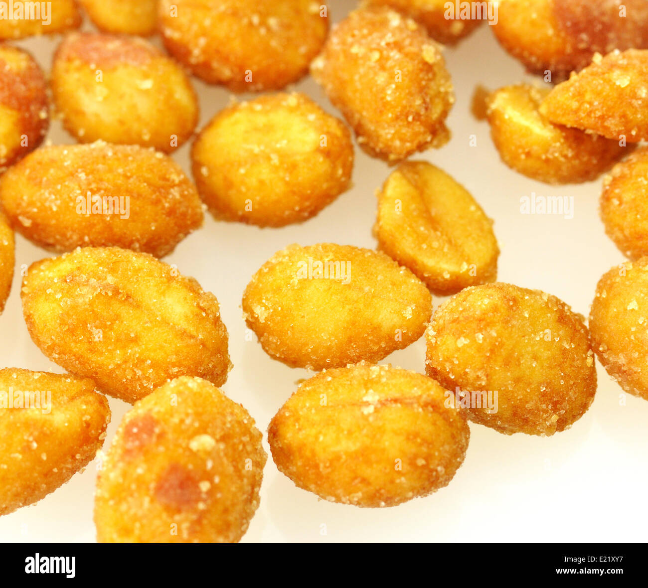 Honey roasted peanuts Stock Photo - Alamy