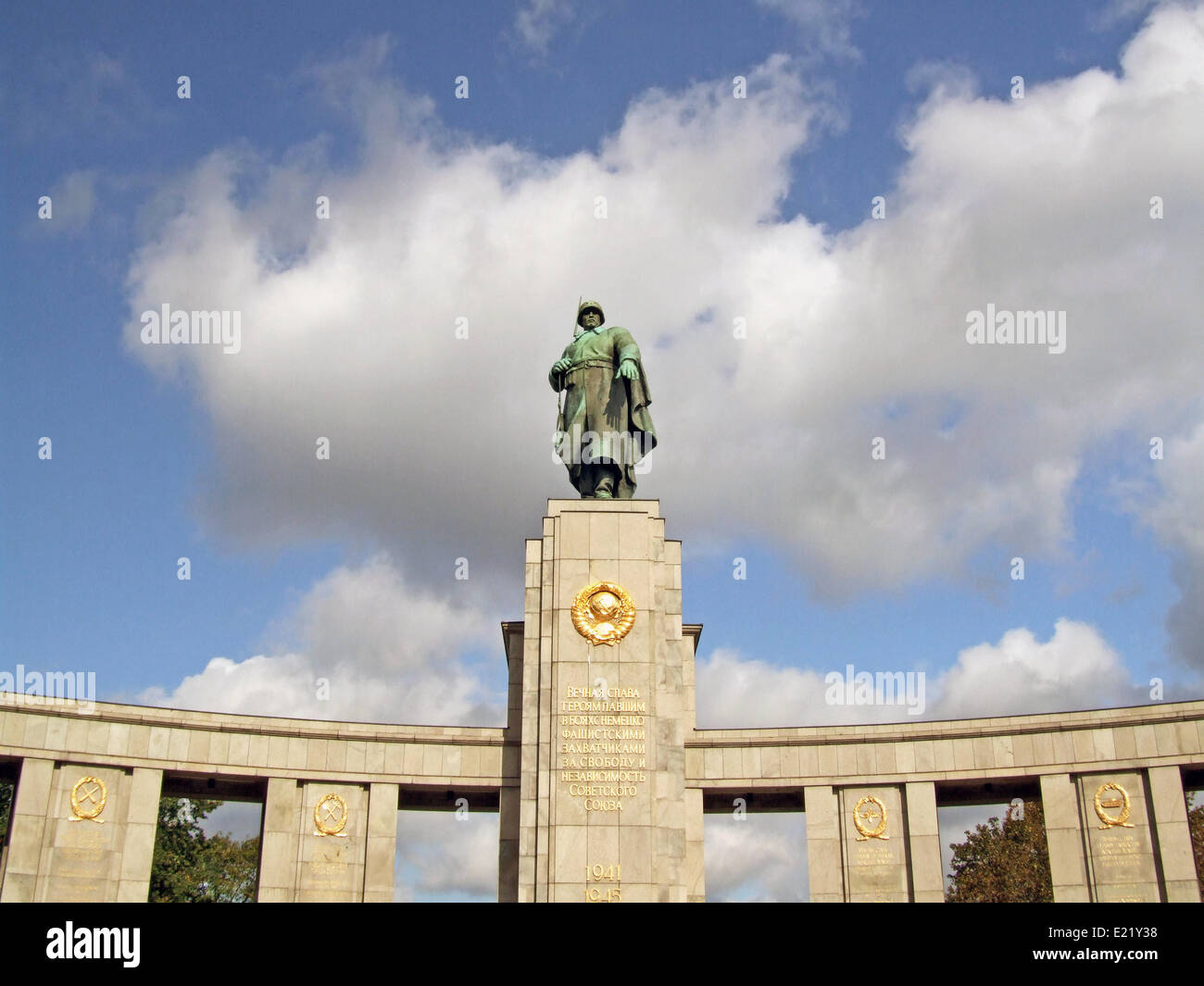 soviet memorial Germany Berlin Stock Photo - Alamy