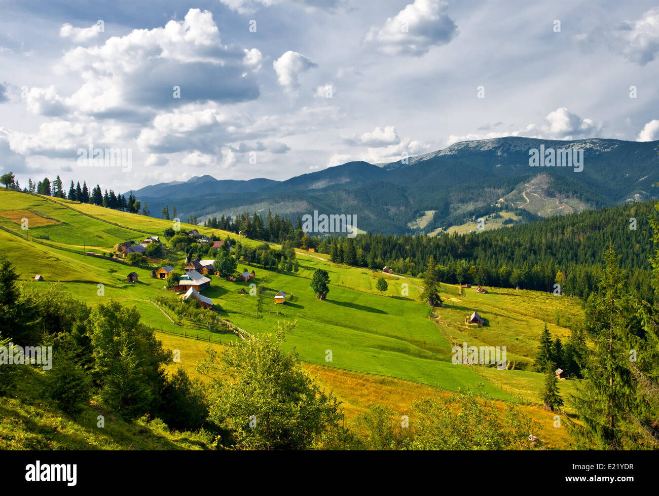 Countryside landscape hi-res stock photography and images - Alamy
