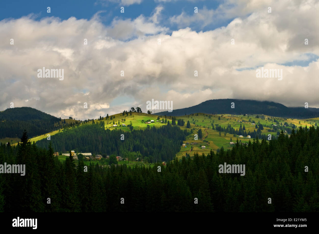 Green and wonderful land hi-res stock photography and images - Alamy