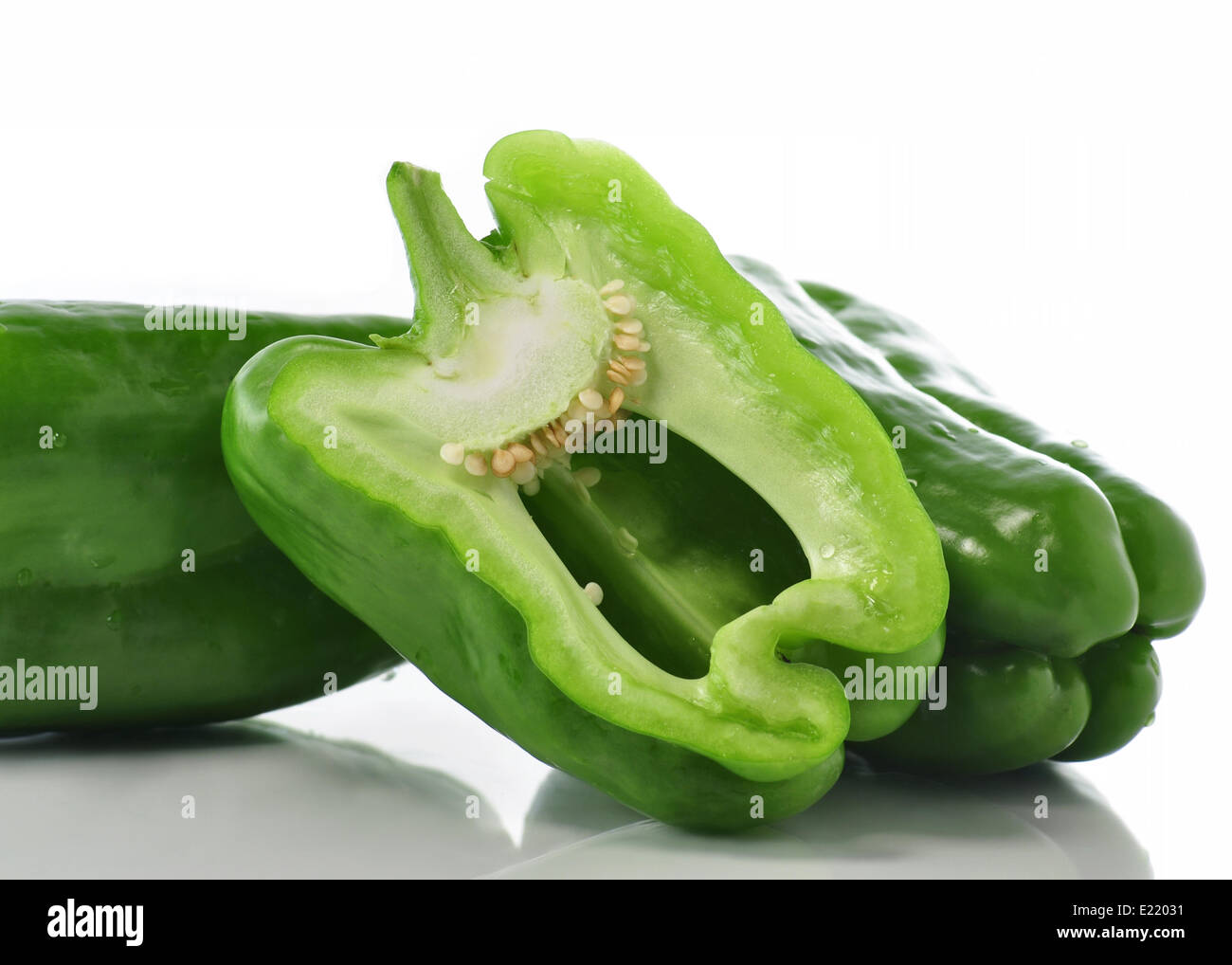 Green sweet pepper slice hi-res stock photography and images - Alamy