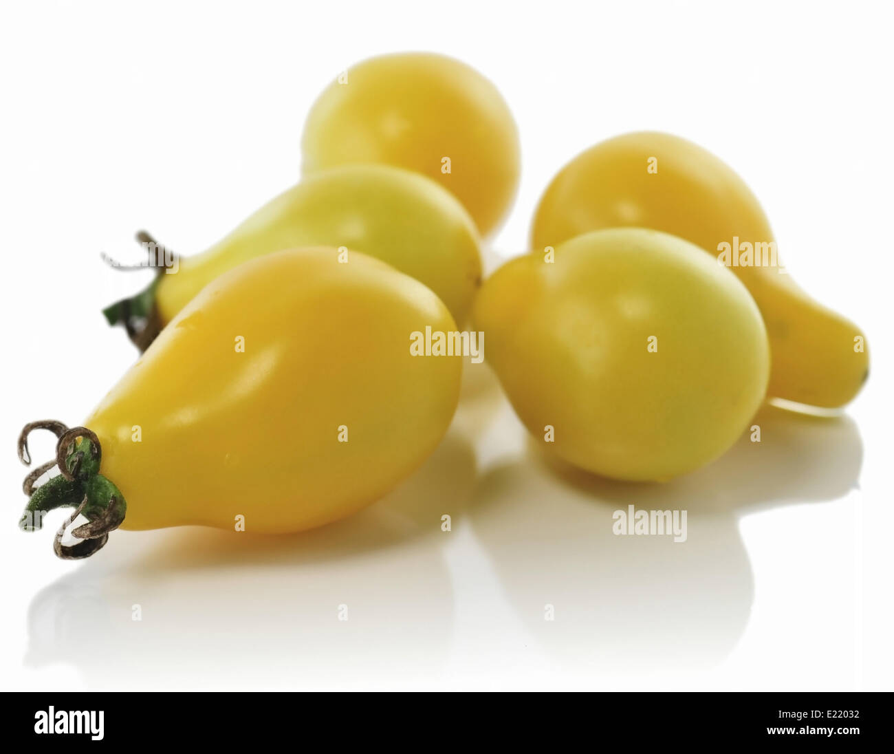 Sweet yellow tomatoes hi-res stock photography and images - Alamy