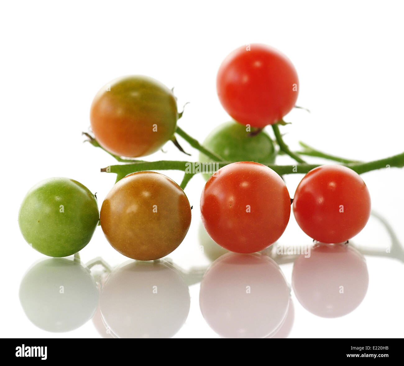 Round cherry tomatoes hi-res stock photography and images - Alamy