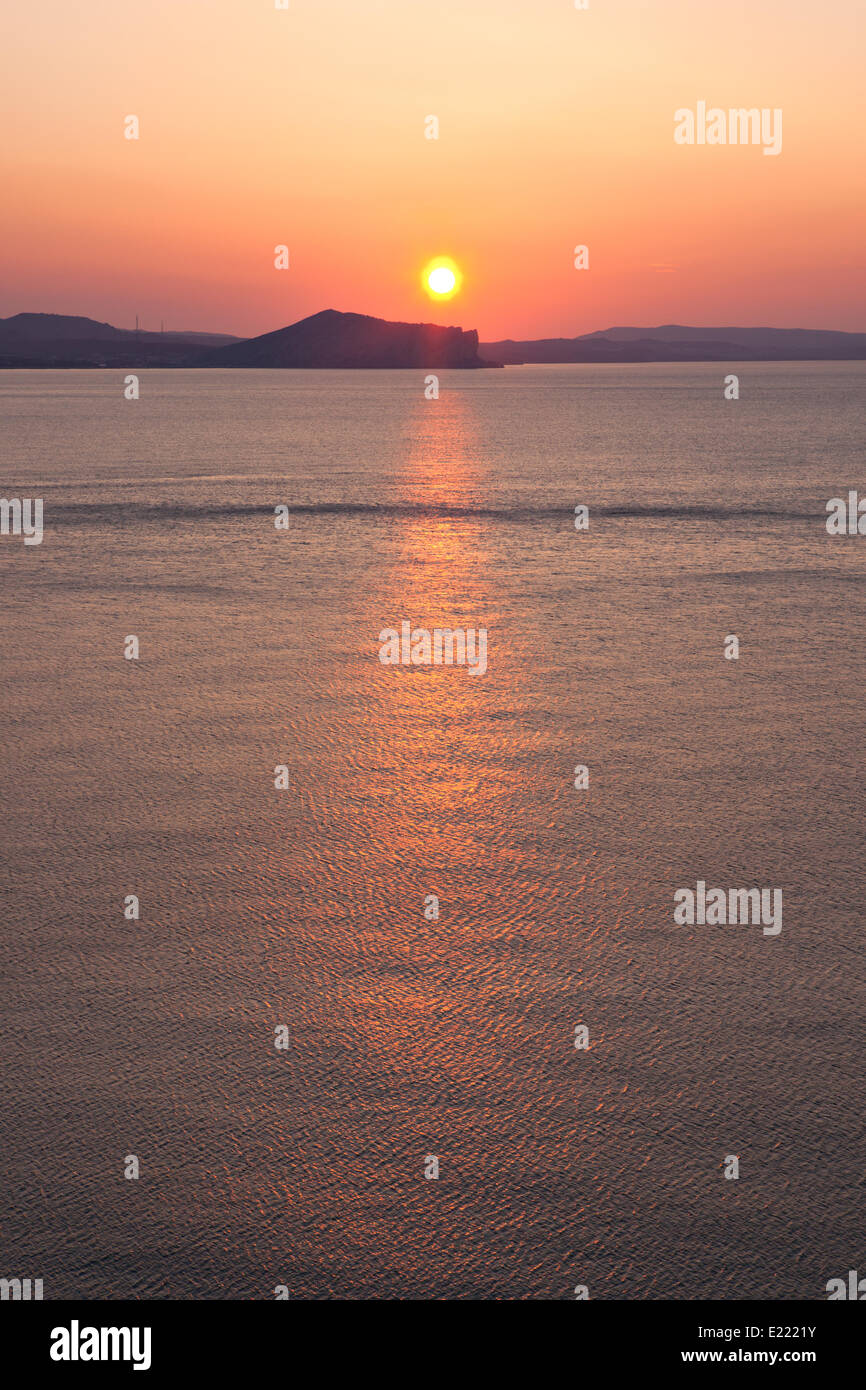 Rising sun morning horizon hi-res stock photography and images - Alamy
