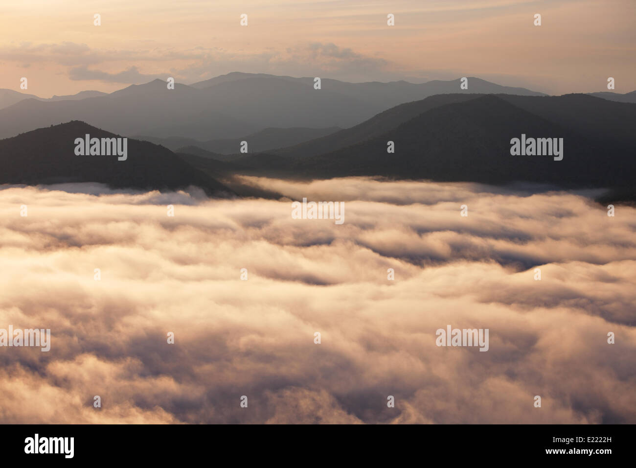 Above clouds hi-res stock photography and images - Alamy