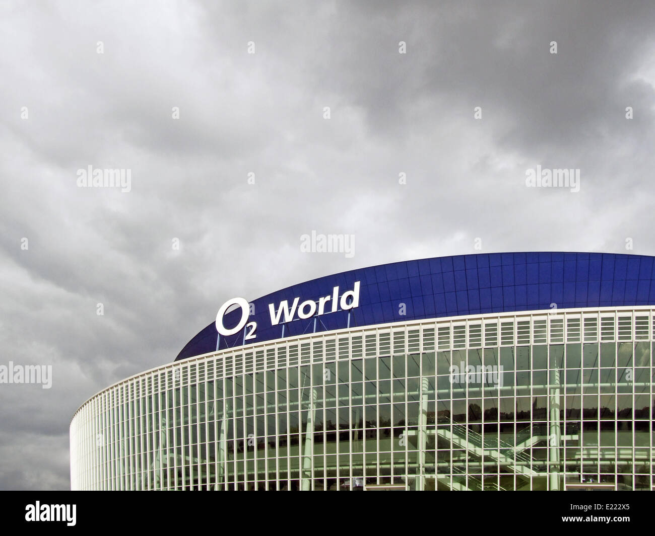 Event hall o2 world hi-res stock photography and images - Alamy