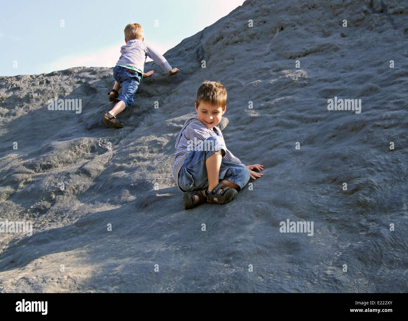 Twins mount hi-res stock photography and images - Alamy