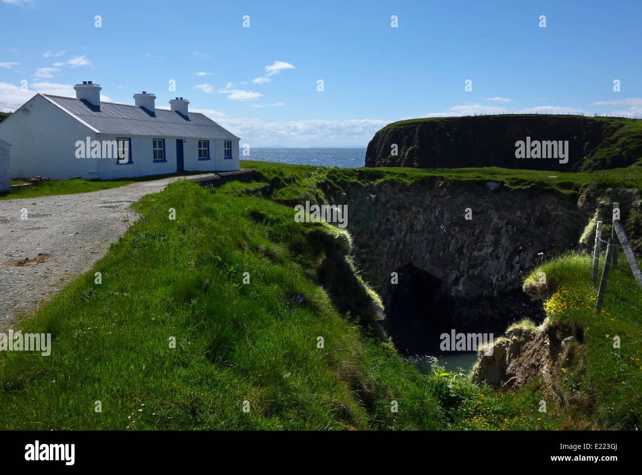 Fishermans cottage hi-res stock photography and images - Alamy