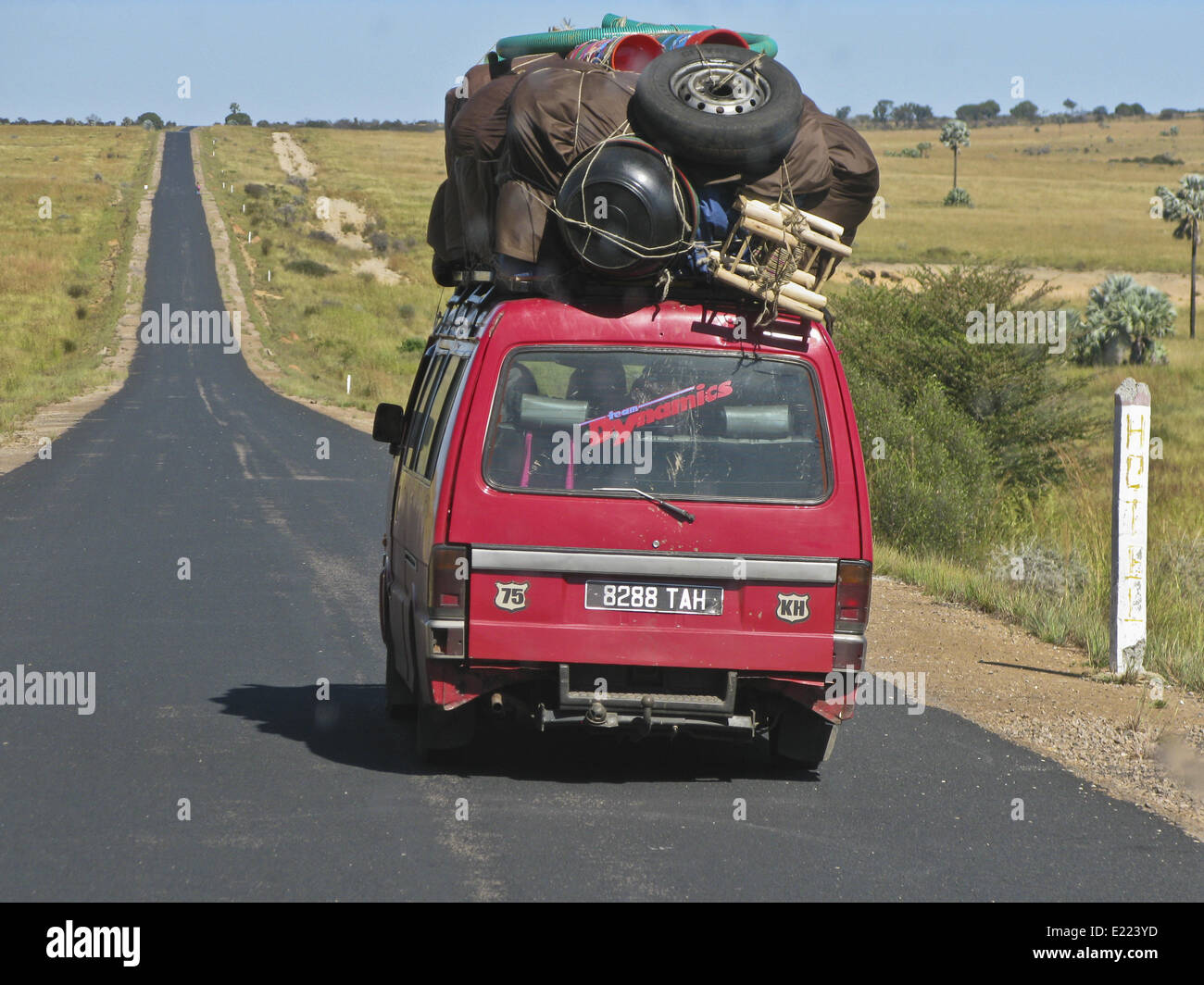 Overcrowded bus hi-res stock photography and images - Alamy