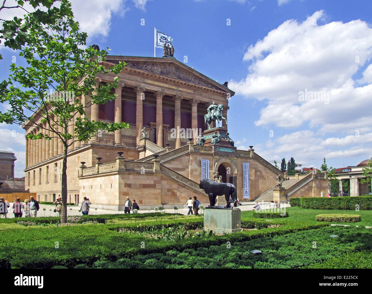 Old national gallery alte nationalgalerie hi-res stock photography and ...