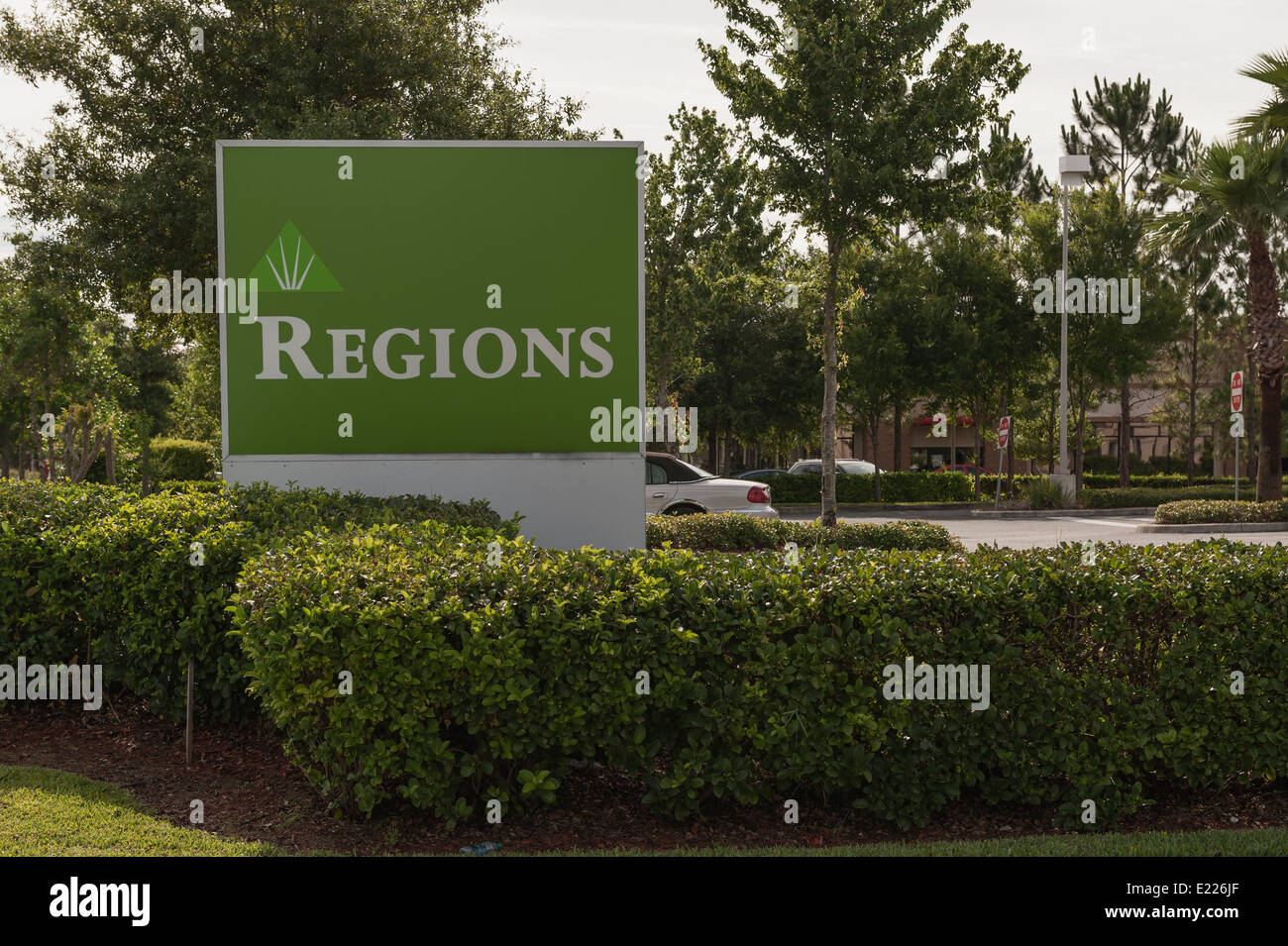 Regions bank building hi-res stock photography and images - Alamy