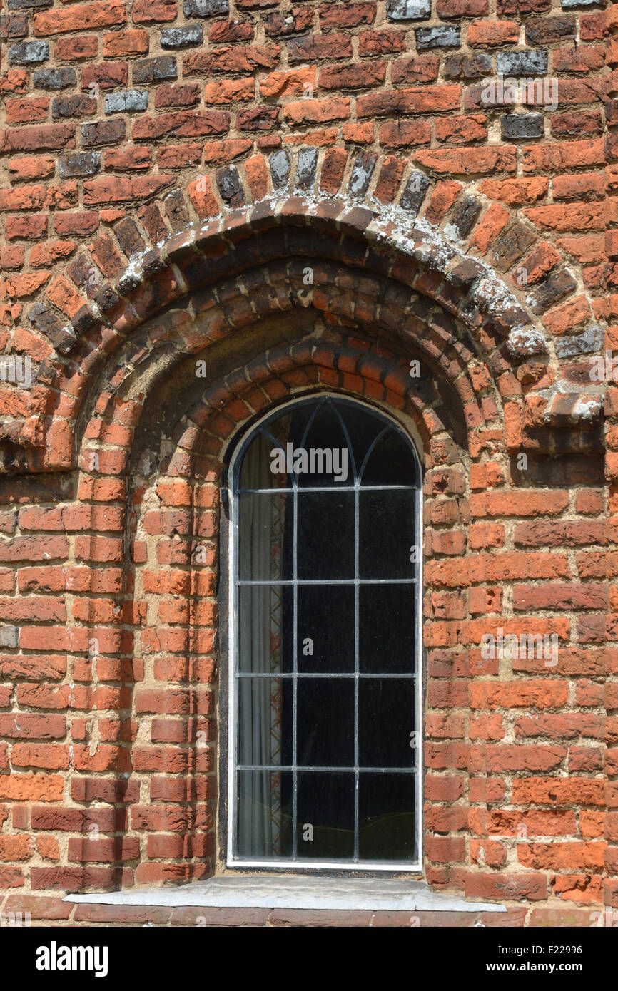 Tudor window hi-res stock photography and images - Alamy