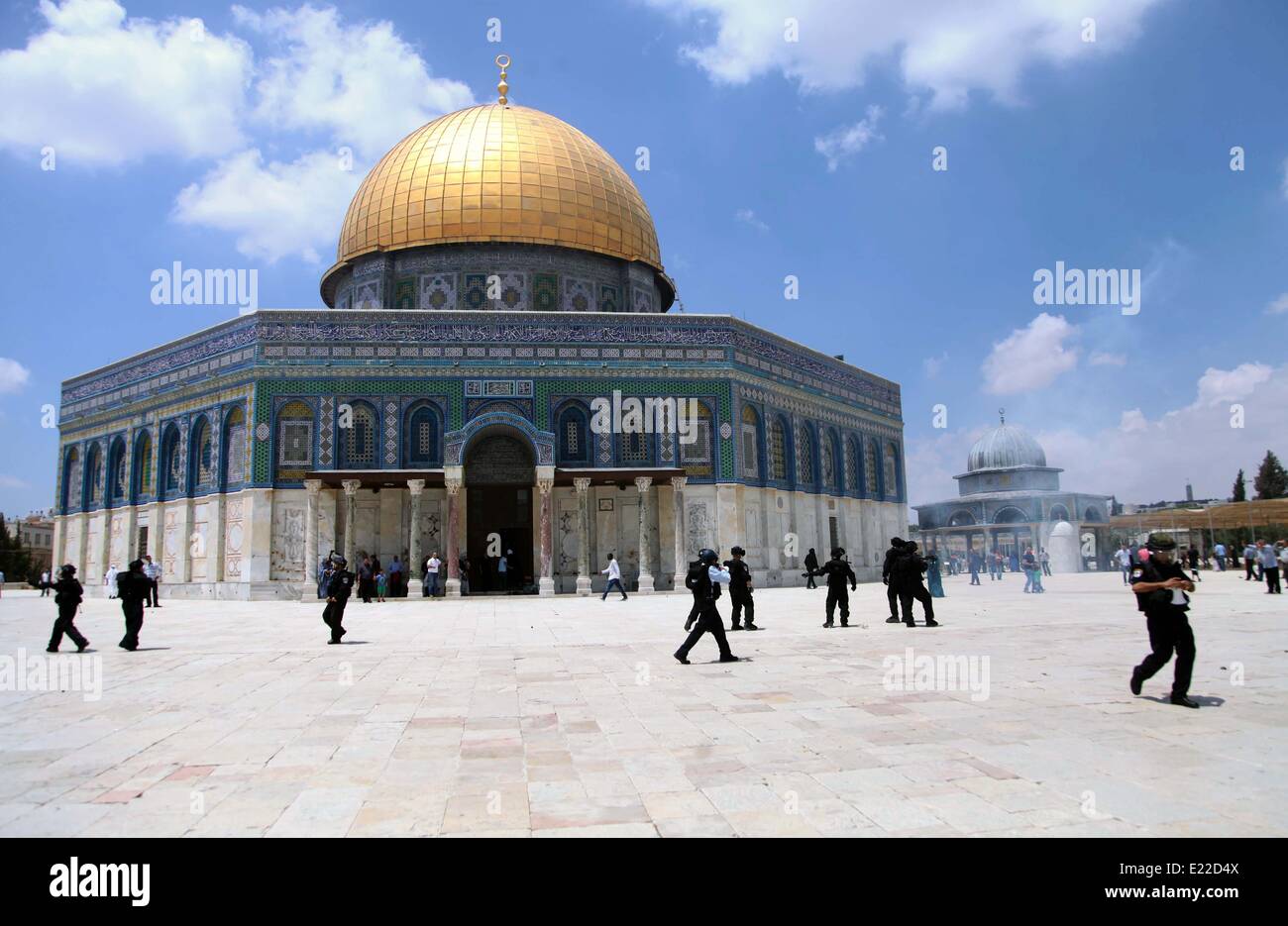 Jerusalem, Jerusalem, Palestinian Territory. 13th June, 2014. Israeli ...