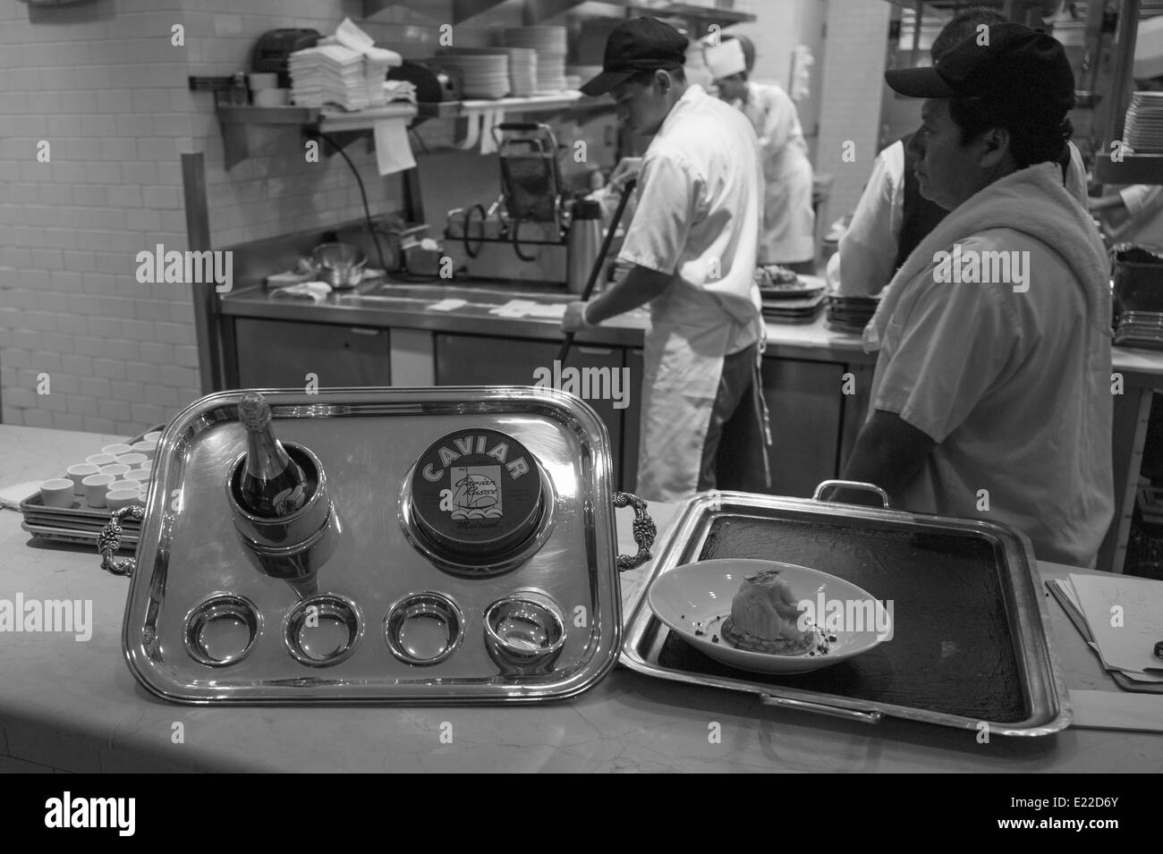 Caviar display hi-res stock photography and images - Alamy