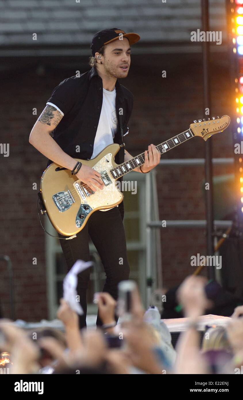 New York, NY, USA. 13th June, 2014. Paramore, Taylor York on stage for ...