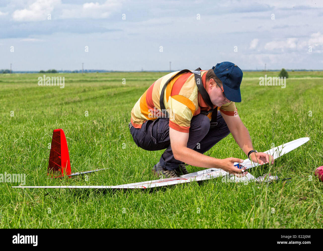 Airplane assembly field hi-res stock photography and images - Alamy