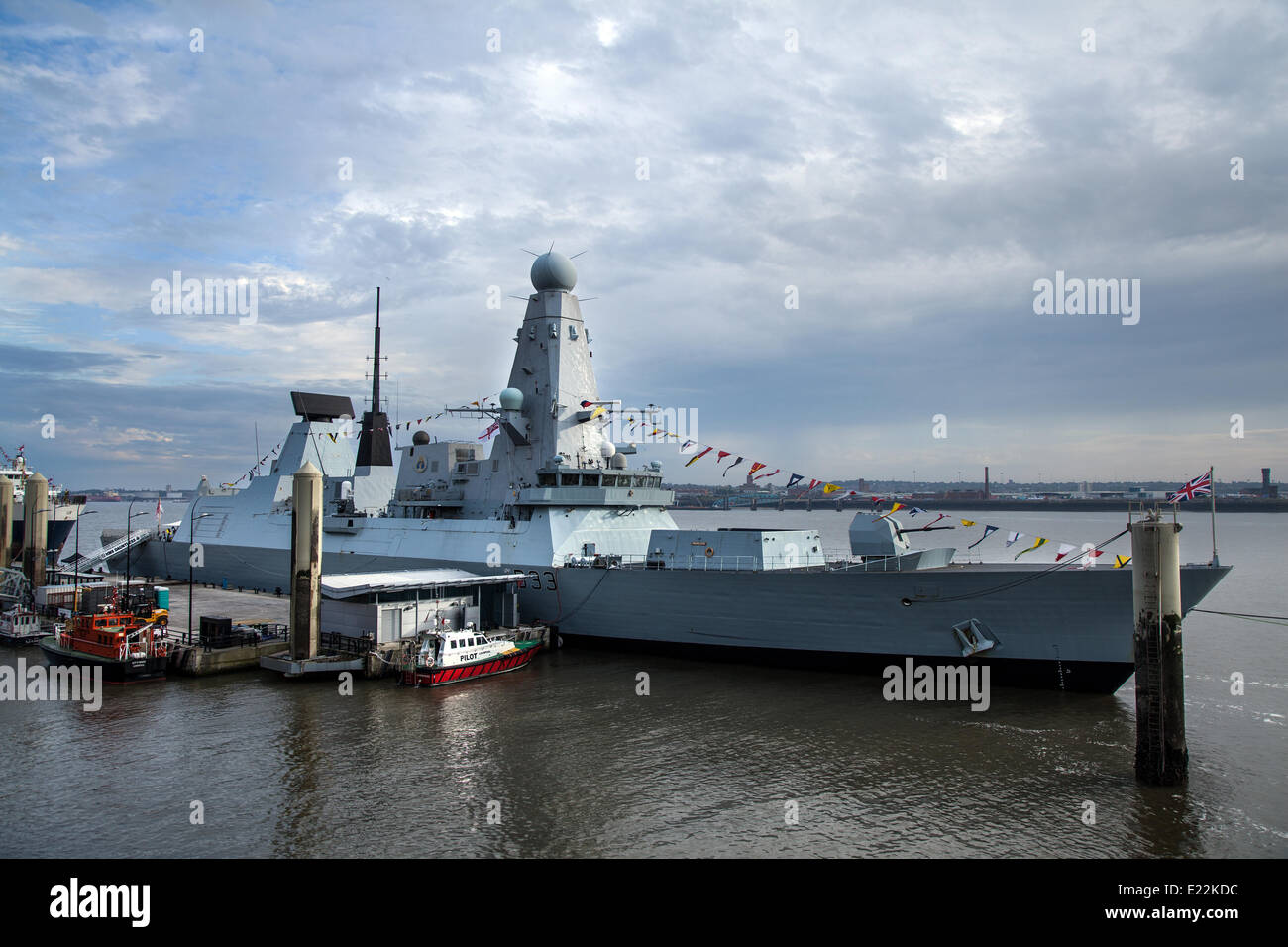 Hms liverpool royal navy type hi-res stock photography and images - Alamy