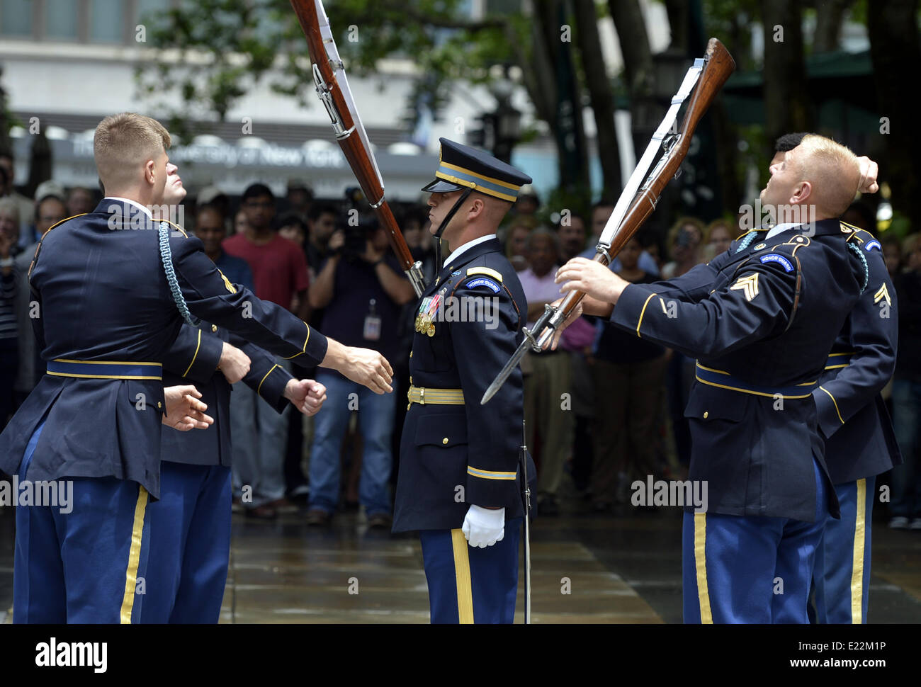New York, June 13. 14th June, 1775. U.S. Army Drill Team members attend ...