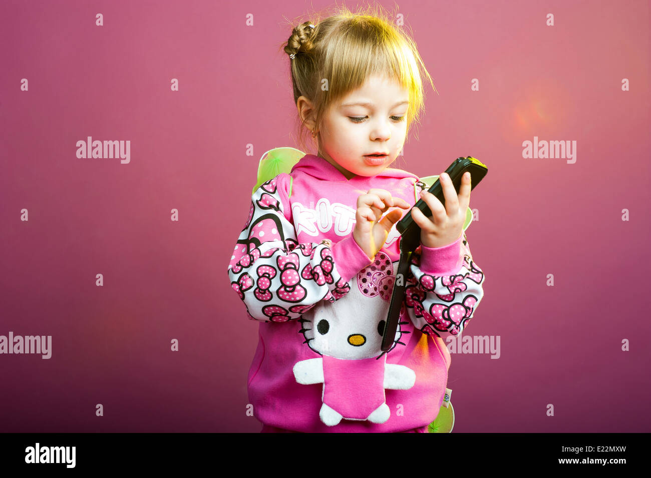Hello texting hi-res stock photography and images - Alamy