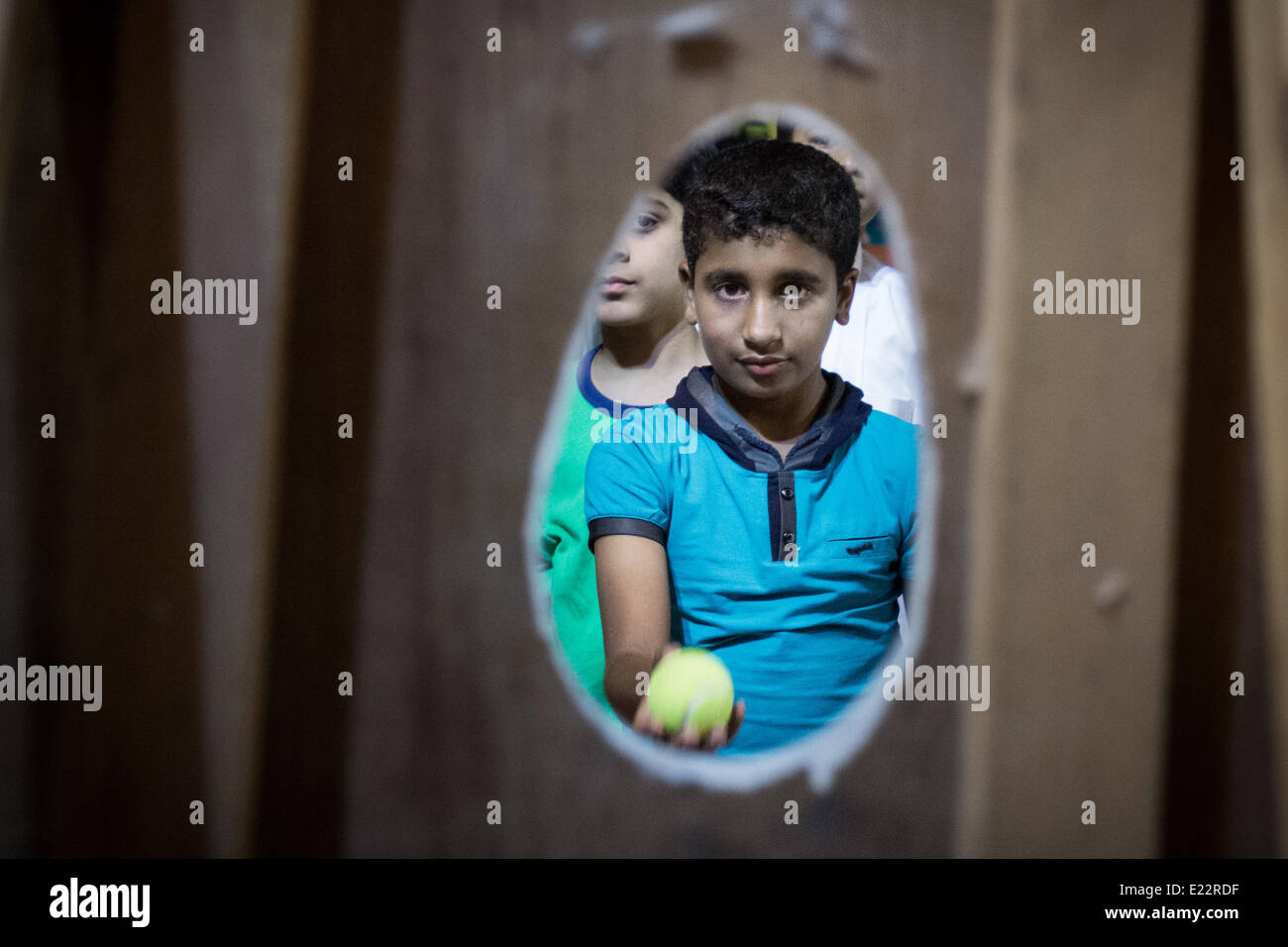 Bahraini Boy High Resolution Stock Photography and Images - Alamy