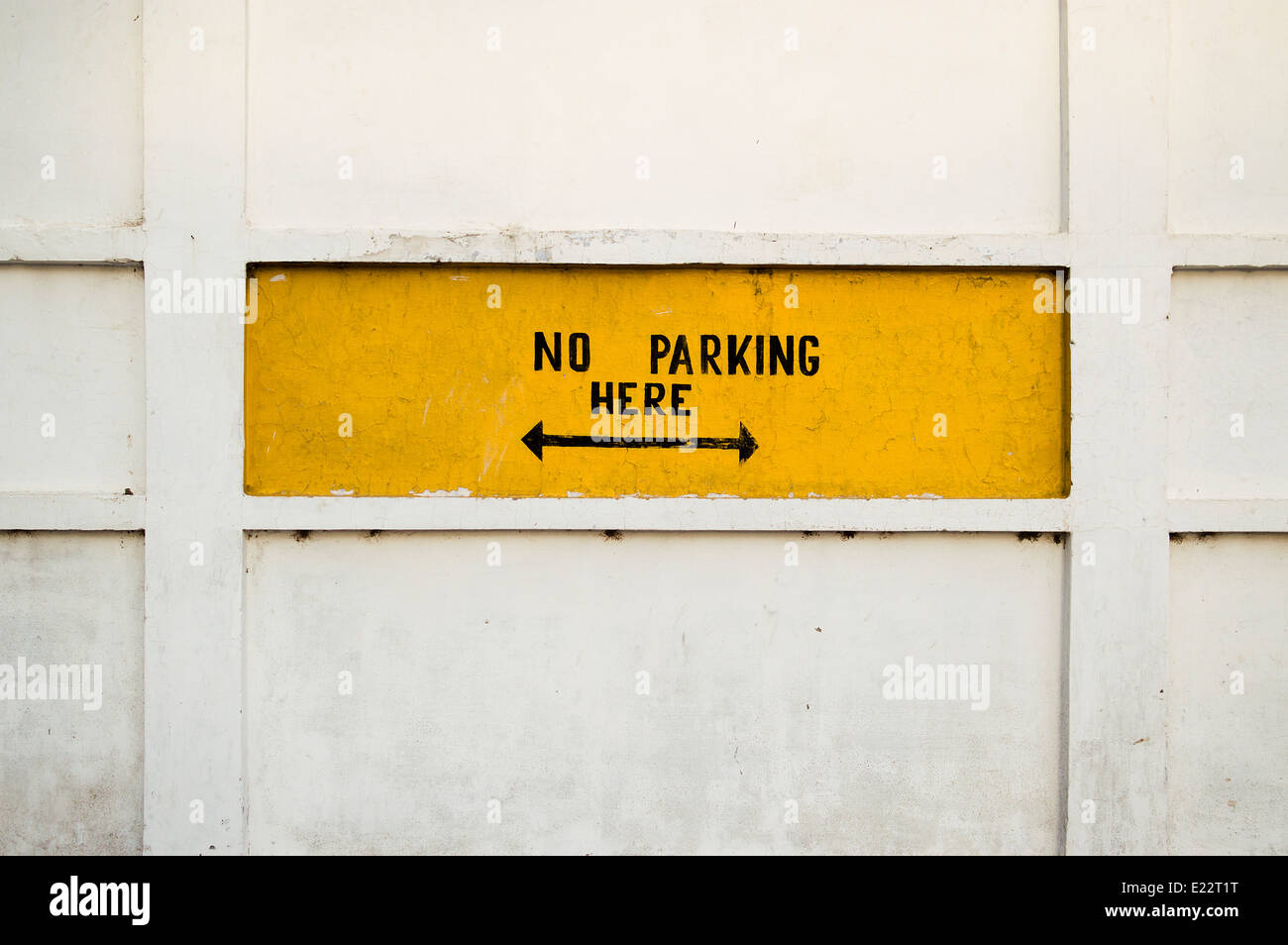 No parking lines hi-res stock photography and images - Alamy